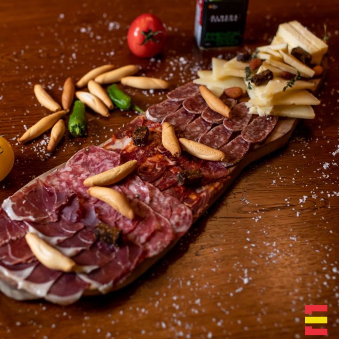 OLMEDA ORIGENES CHORIZO DEL PUEBLO PORK SAUSAGE 250gr - degustibus.gr